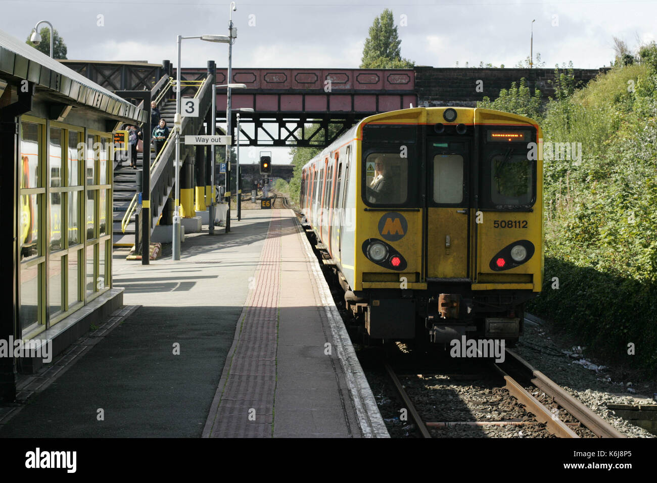 A train hunts cross station hi-res stock photography and images - Alamy