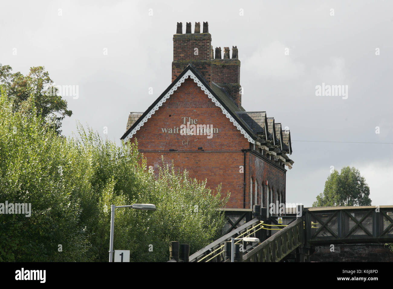 Trains working at Hunts Cross, Liverpool Stock Photo - Alamy