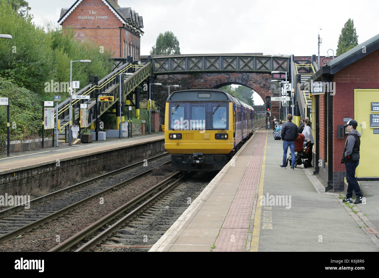 Trains working at Hunts Cross, Liverpool Stock Photo - Alamy