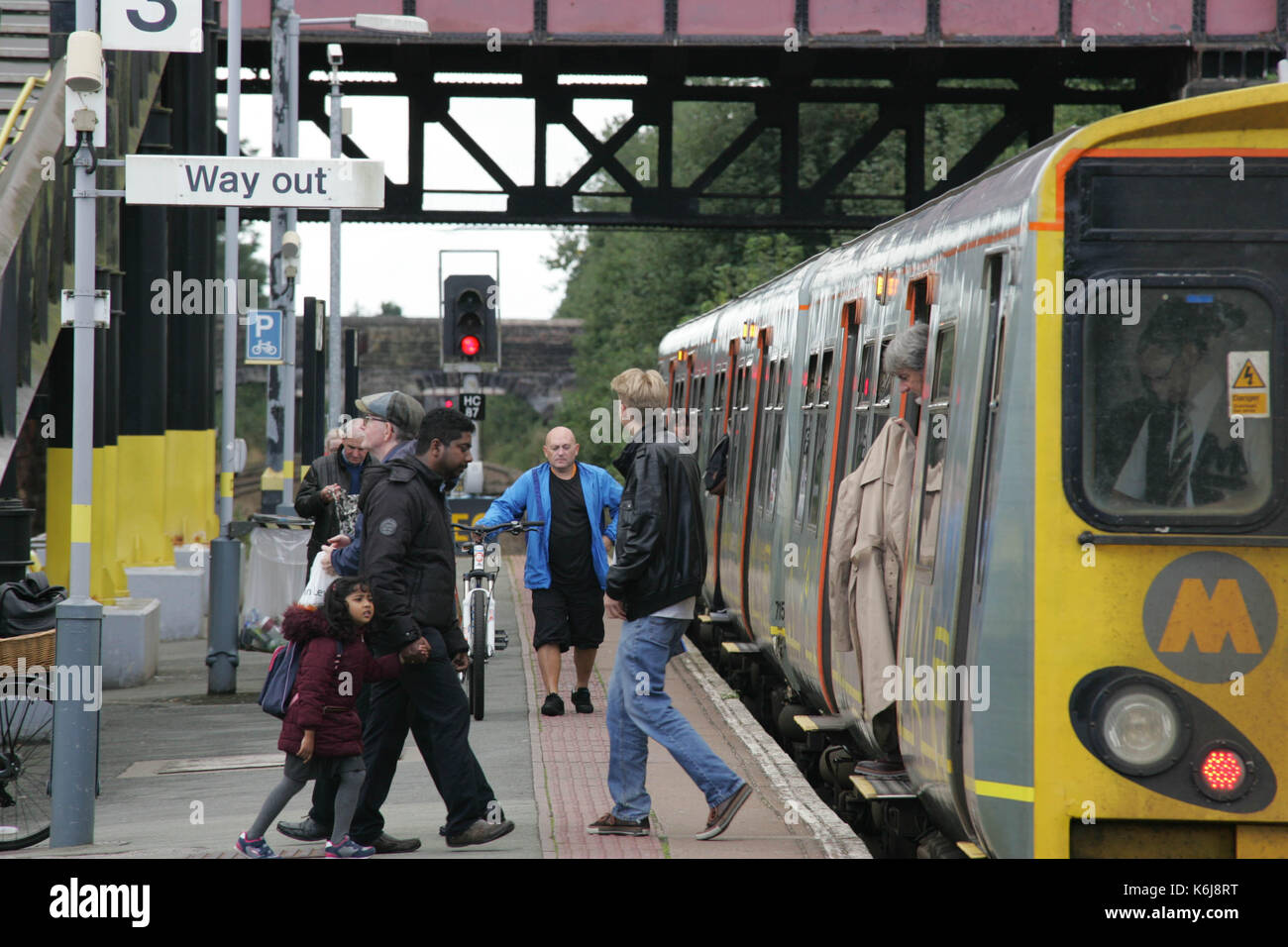 Trains working at Hunts Cross, Liverpool Stock Photo - Alamy