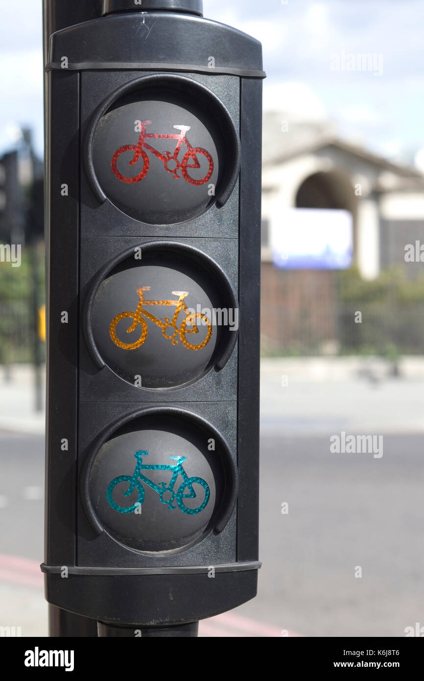 Bicycle traffic lights Stock Photo - Alamy