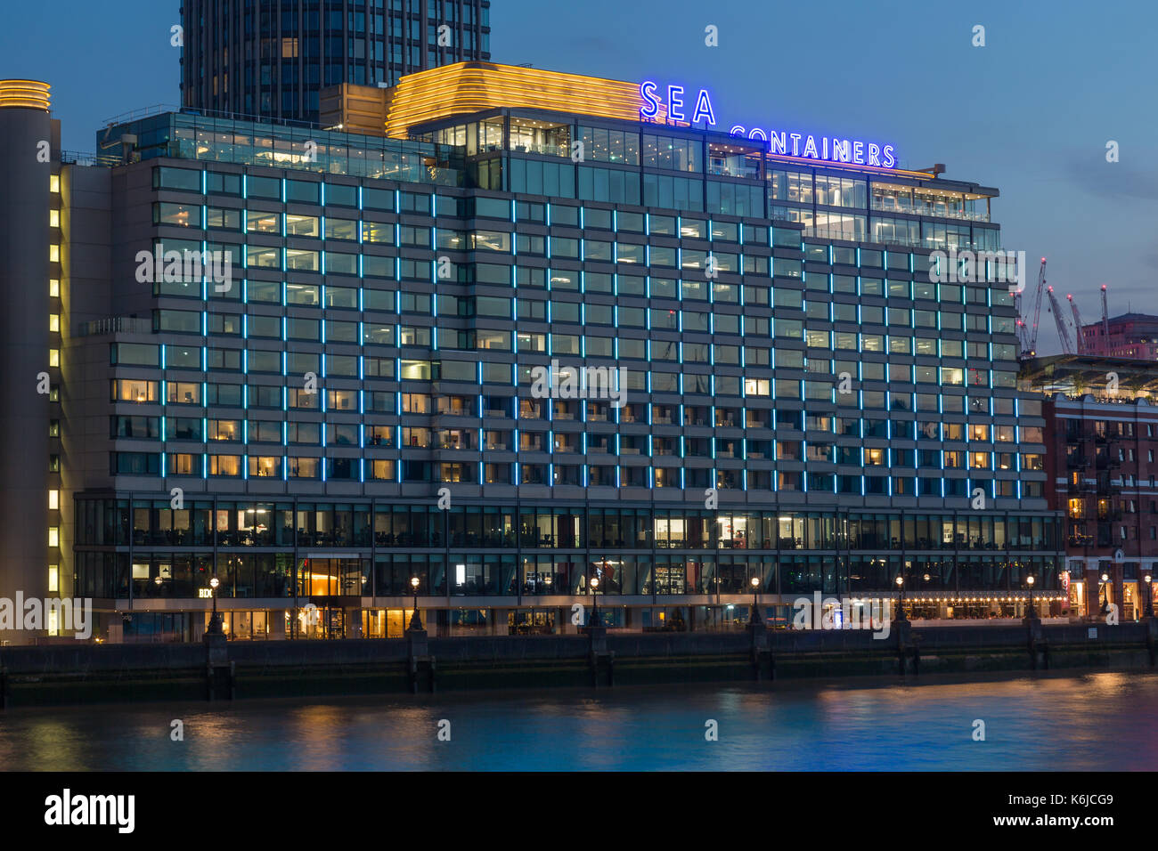 Sea containers house london hi-res stock photography and images - Alamy