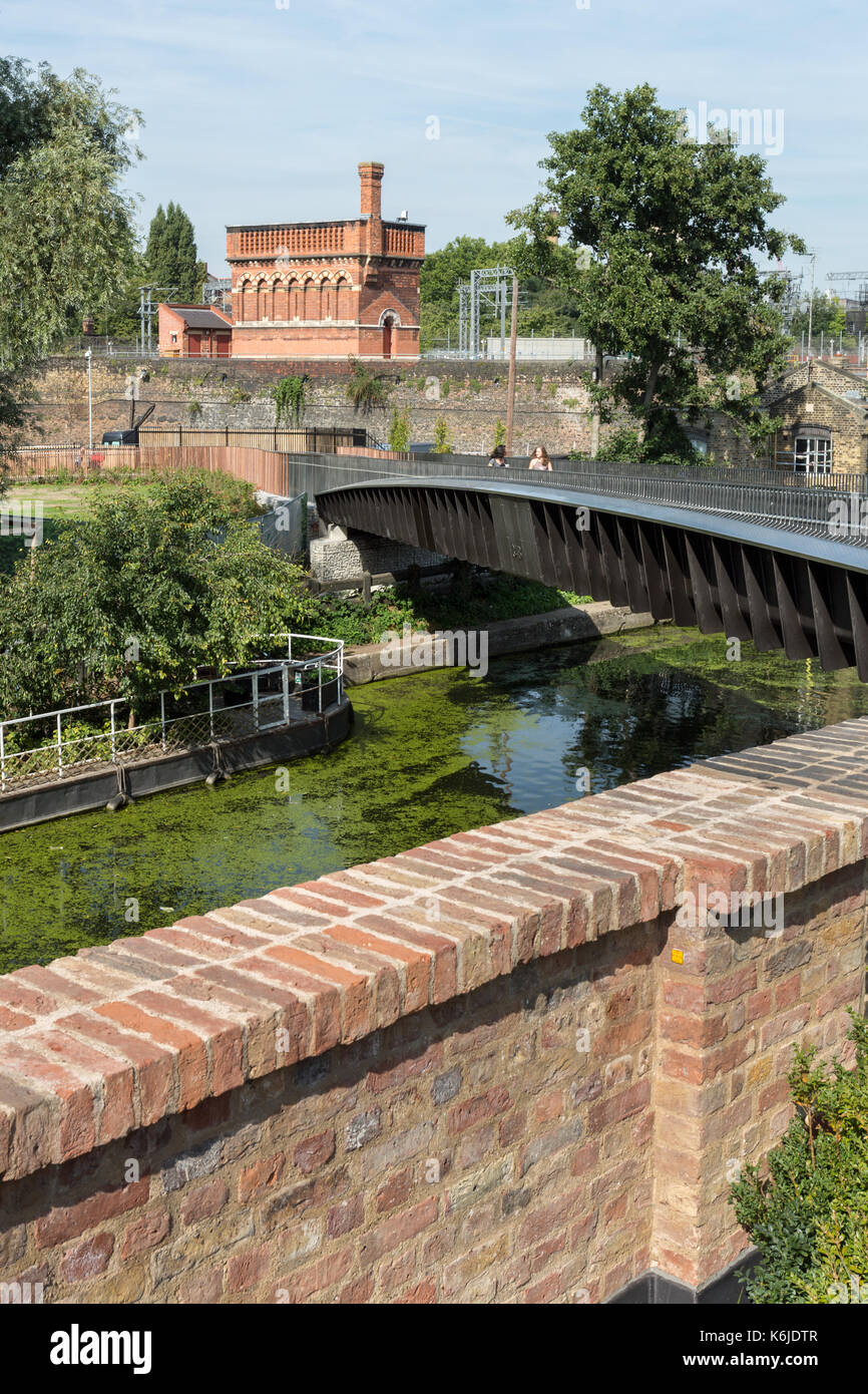 Somers Town Bridge, Camden, London, UK Stock Photo - Alamy