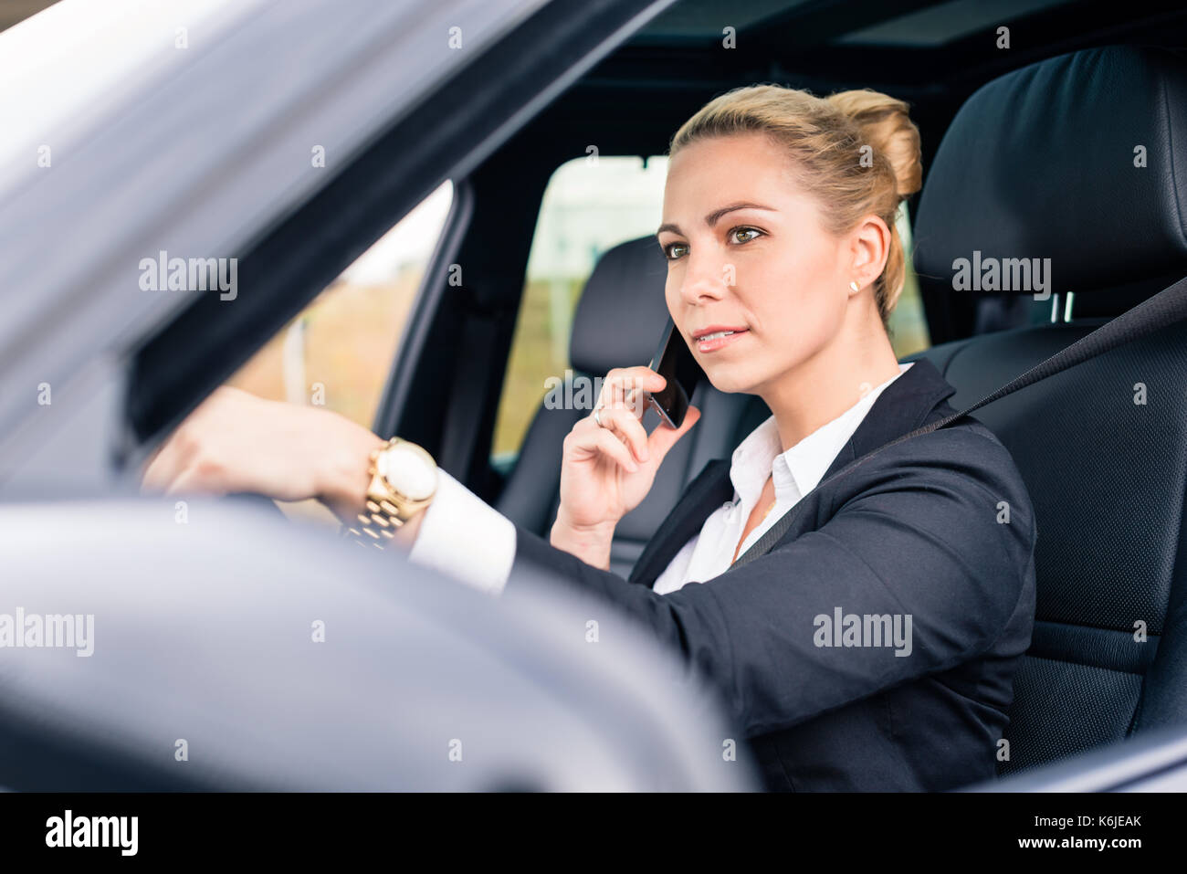 Talking while driving hi-res stock photography and images - Alamy