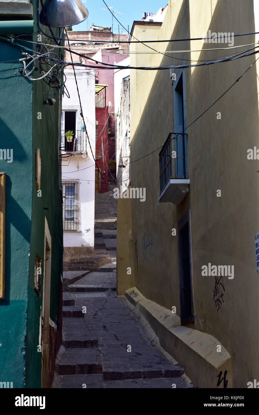 Guanajuato mexico alley hi-res stock photography and images - Alamy