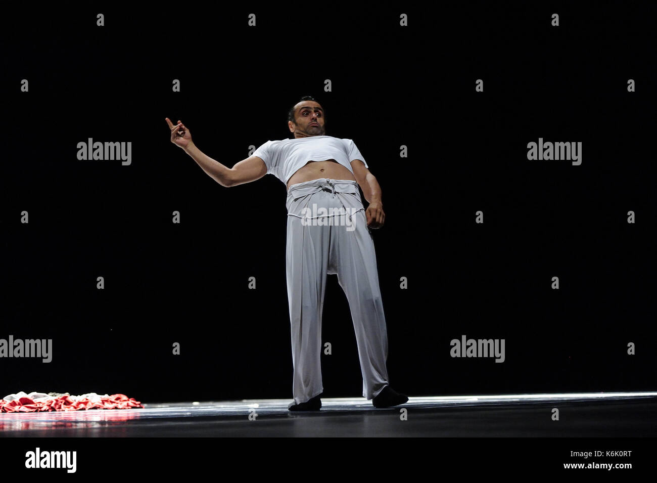 Ziya Azazi-Dervish in progress,Turkish dervish Ziya Azazi creates ...