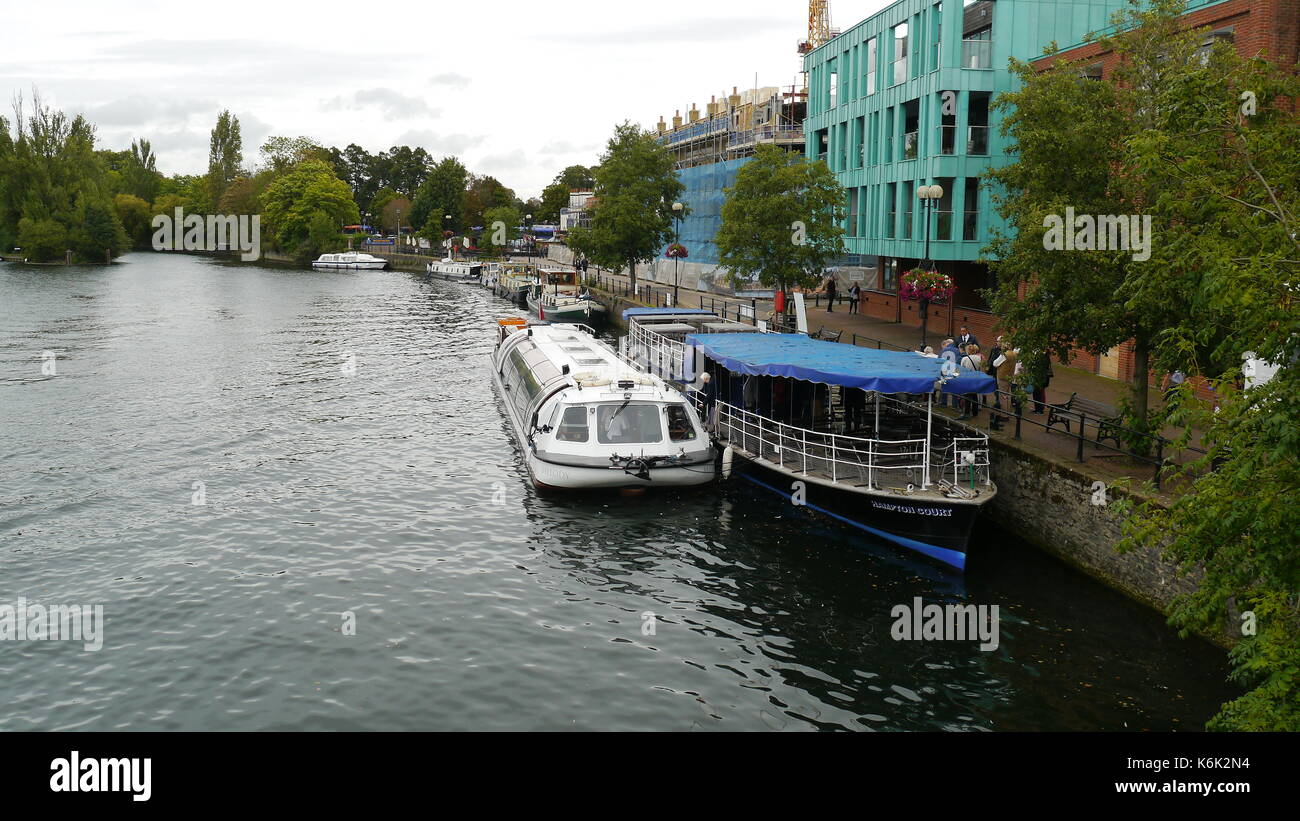 Windsor riverfront hi-res stock photography and images - Alamy
