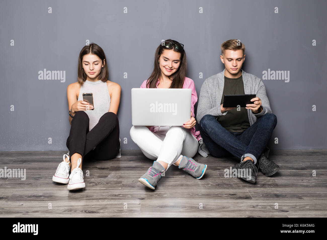 Campus coworking hi-res stock photography and images - Alamy