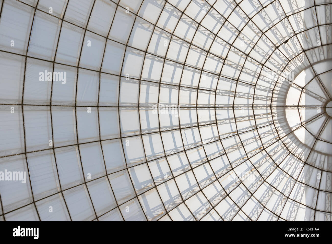 Geodesic dome greenhouse hi-res stock photography and images - Alamy