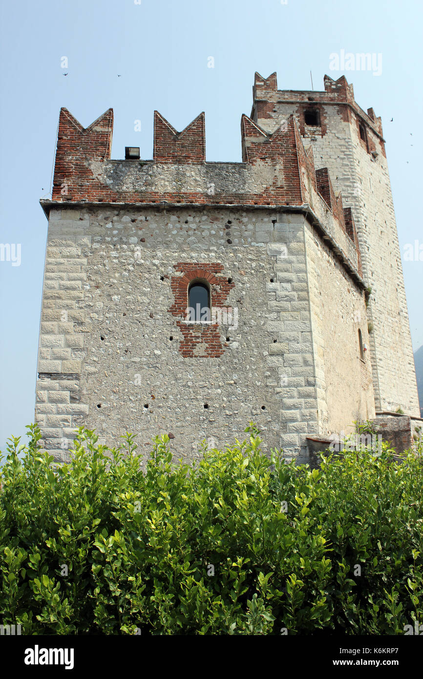 Burgmauer mittelalter hi-res stock photography and images - Alamy