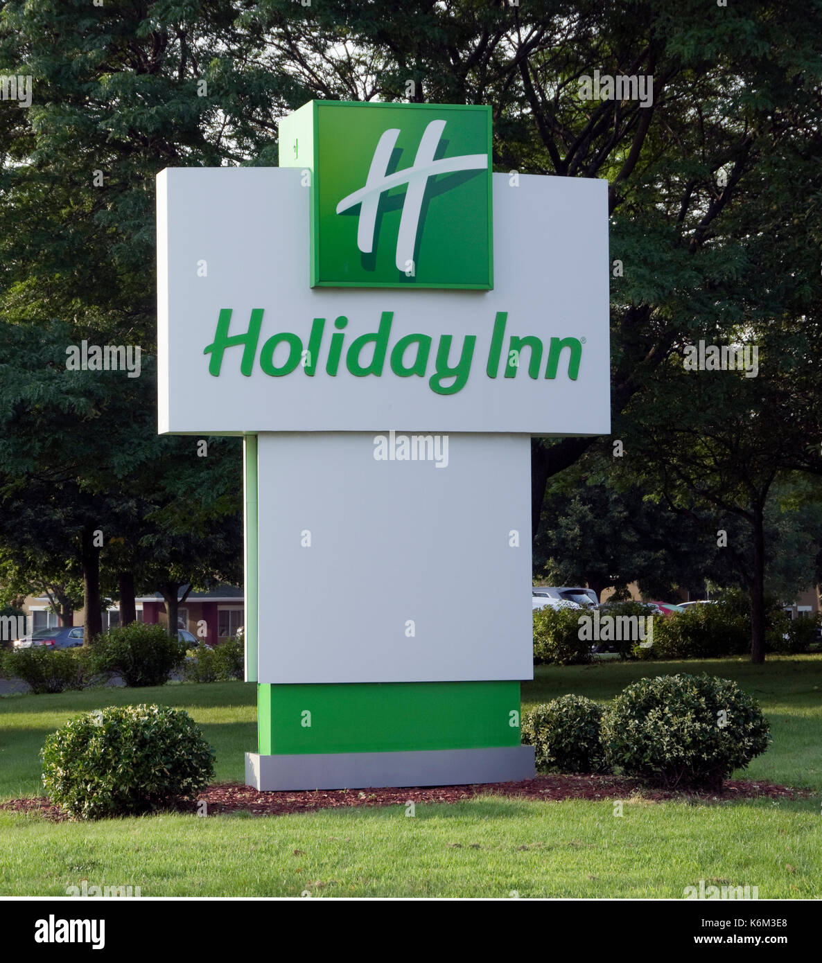 Holiday Inn sign Manitowoc, Wisconsin Stock Photo - Alamy