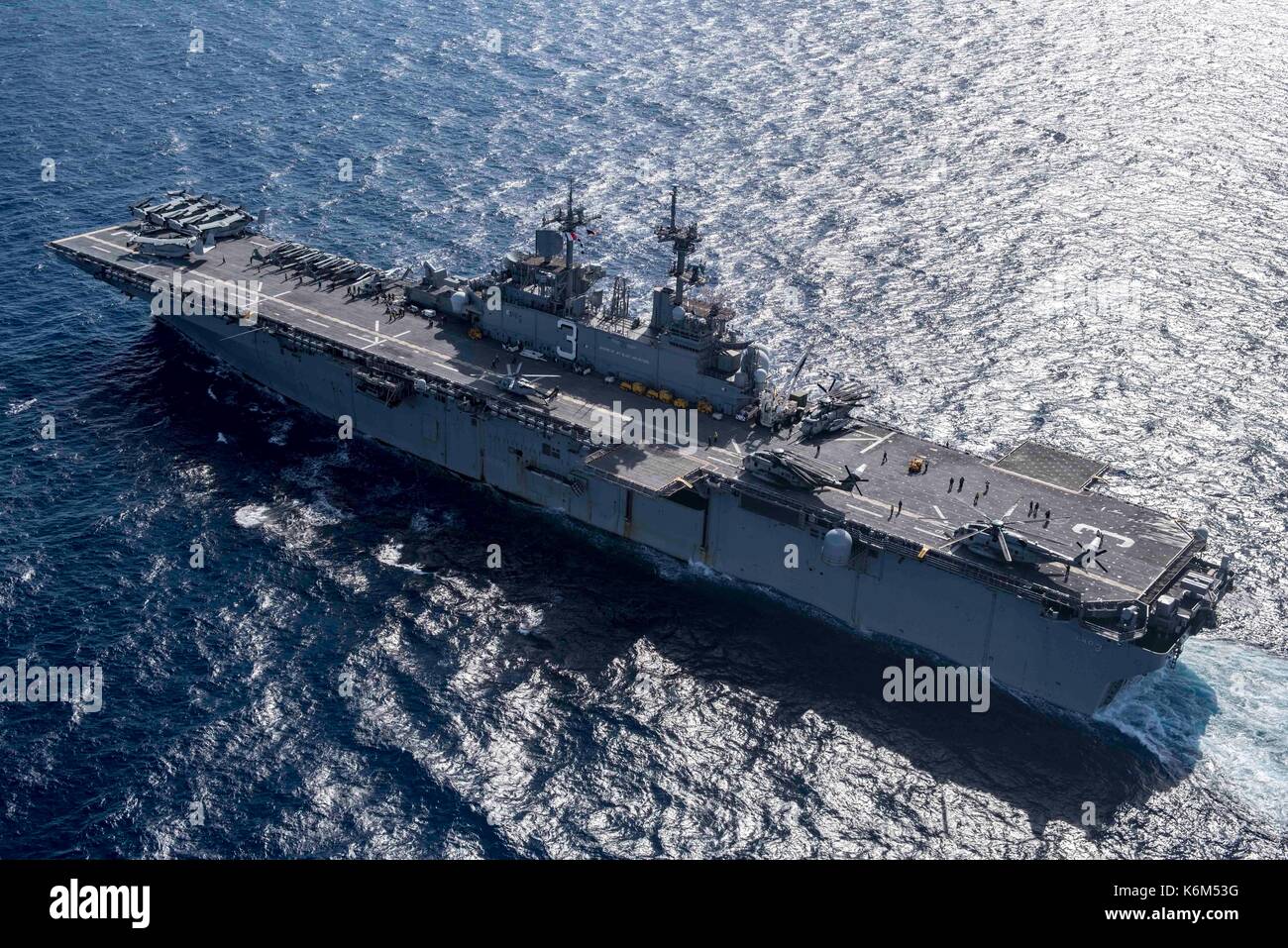 Uss kearsarge hi-res stock photography and images - Alamy