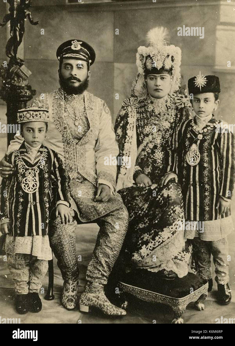 Chandra dynasty hi-res stock photography and images - Alamy