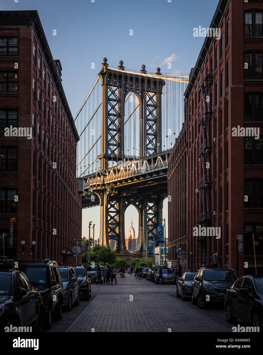 Manhattan Bridge & Empire State Building Stock Photo - Alamy