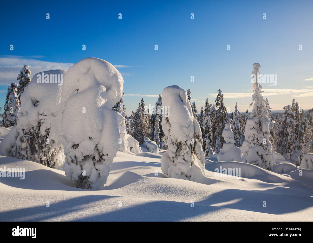 Beautiful cold mountain view of ski resort, sunny winter day with slope ...