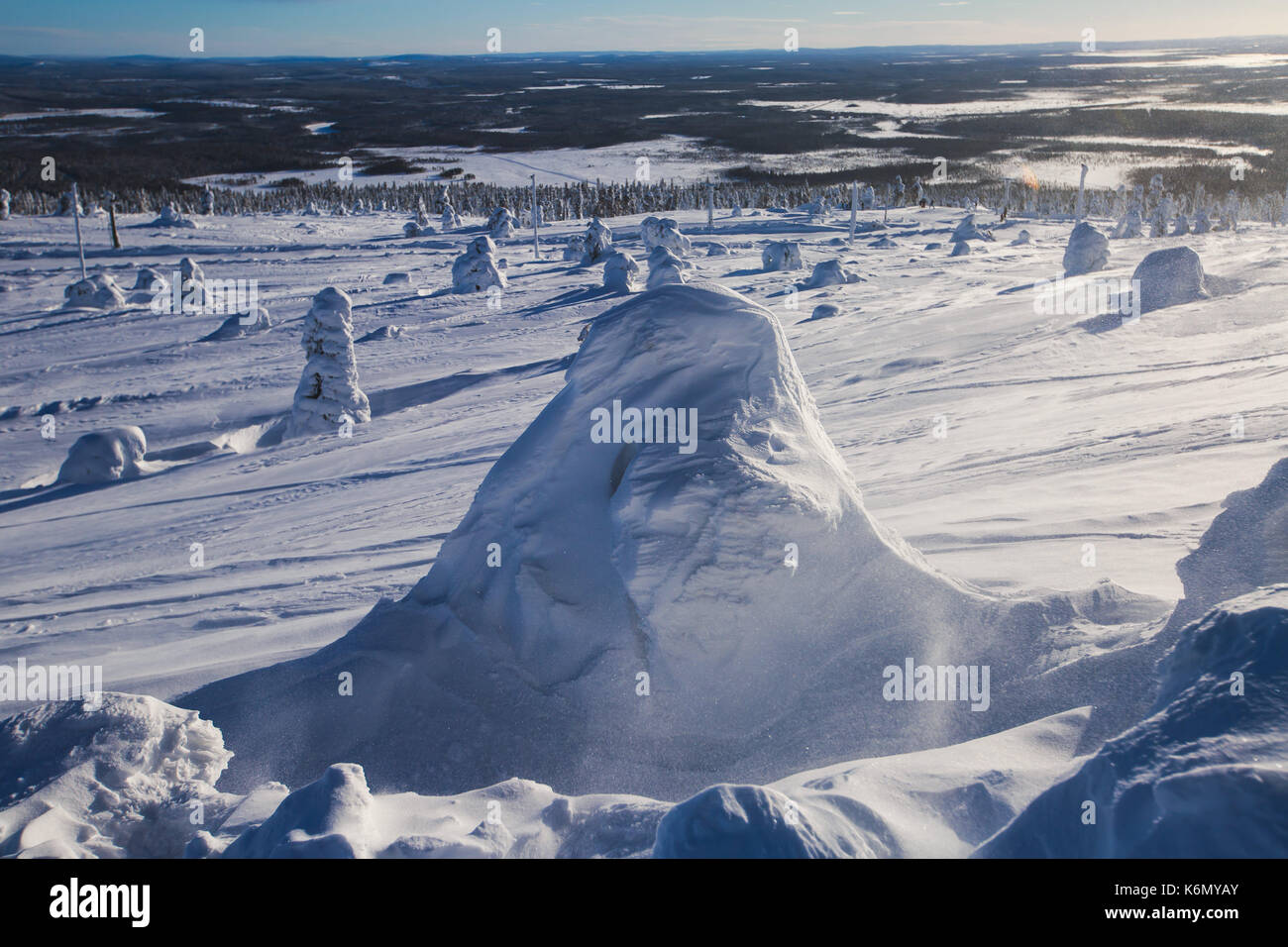 Beautiful cold mountain view of ski resort, sunny winter day with slope ...