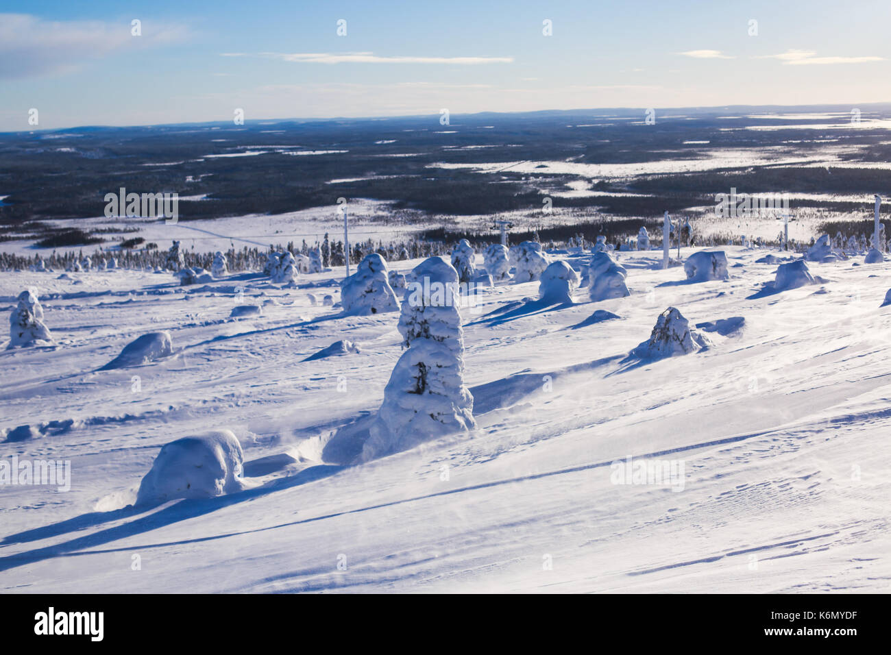 Beautiful cold mountain view of ski resort, sunny winter day with slope ...