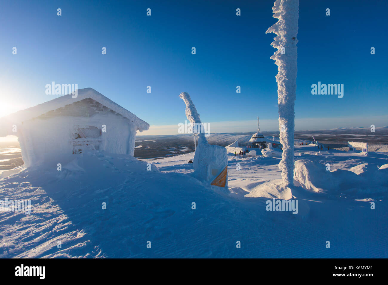 Beautiful cold mountain view of ski resort, sunny winter day with slope ...