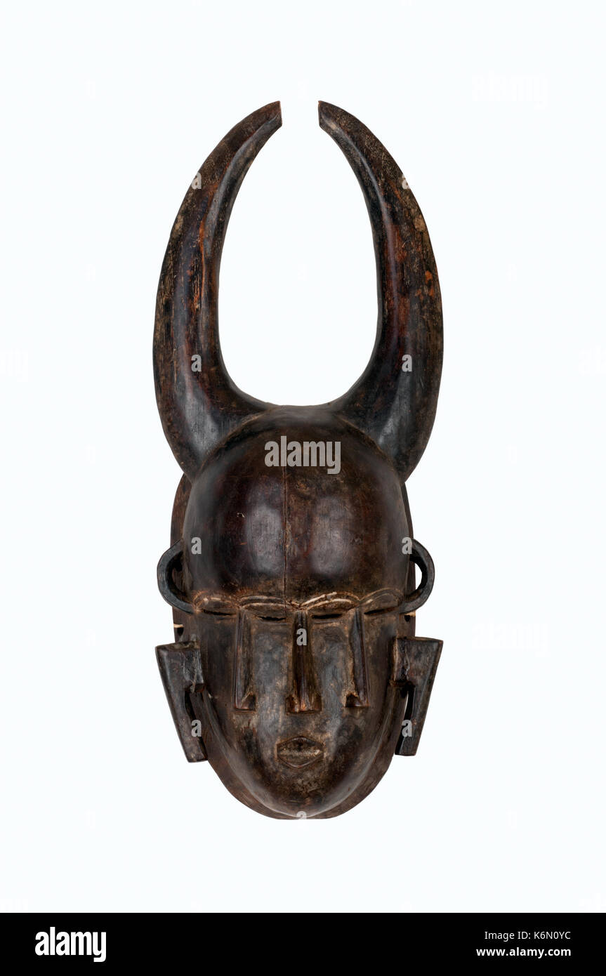 Traditional african masks Cut Out Stock Images & Pictures - Alamy