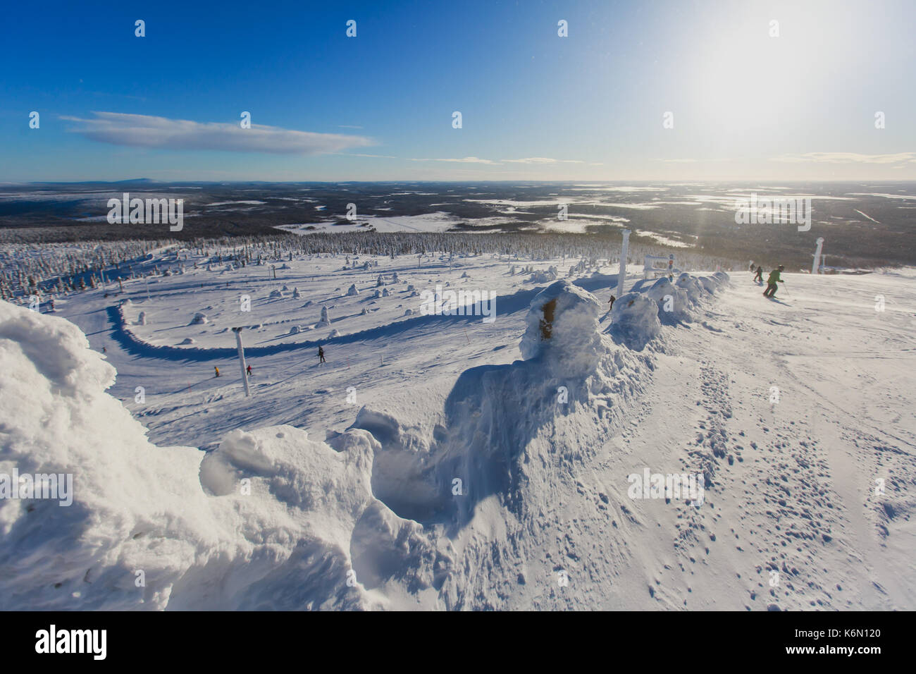 Beautiful cold mountain view of ski resort, sunny winter day with slope ...