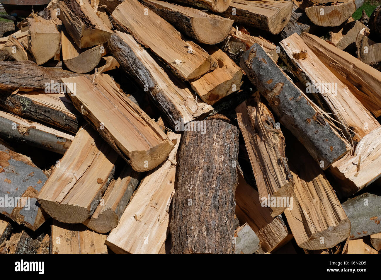 Split wood texture hi-res stock photography and images - Alamy