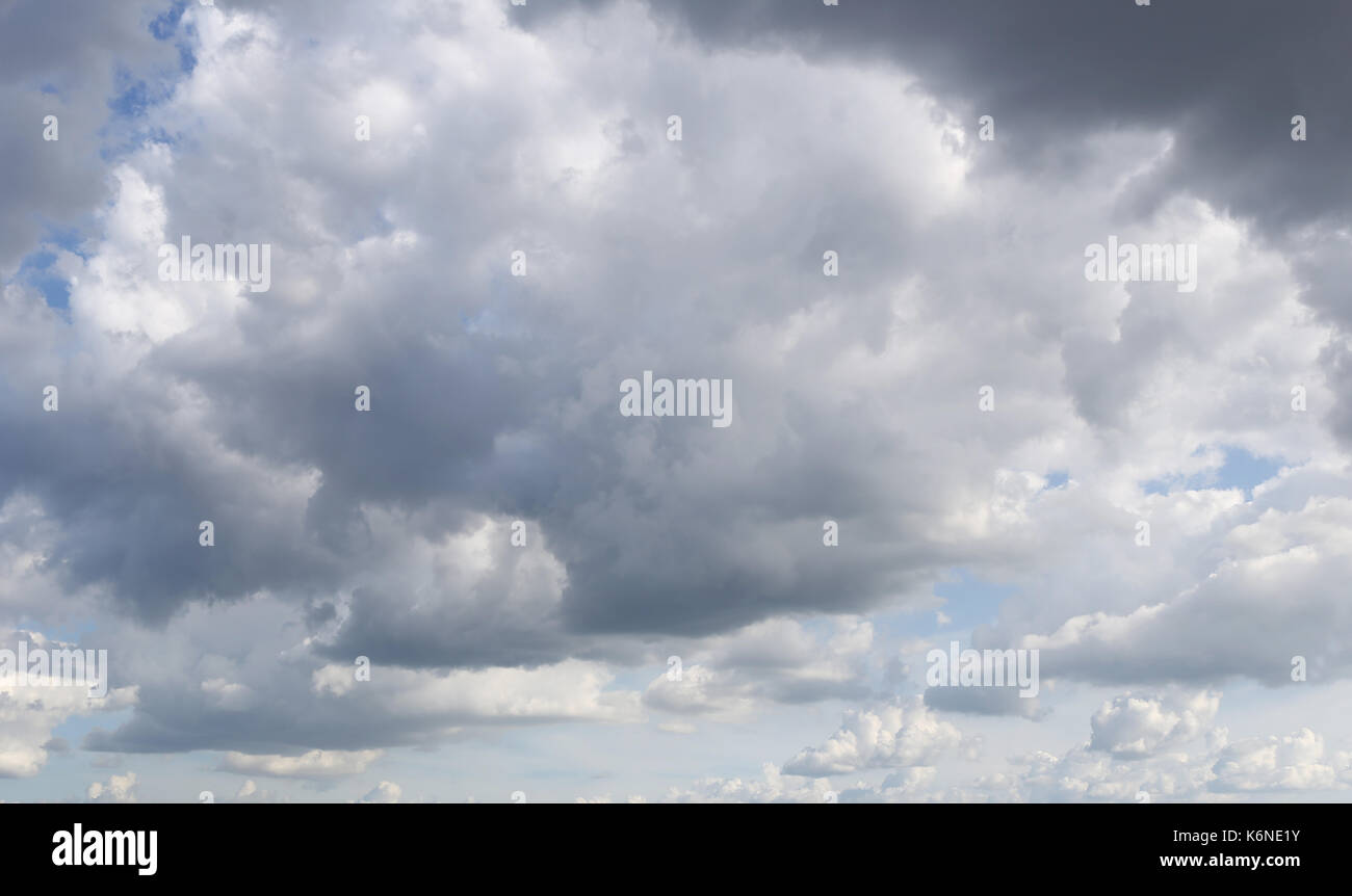 Overcast sky of rain clouds forming in the sky in concept of climate ...