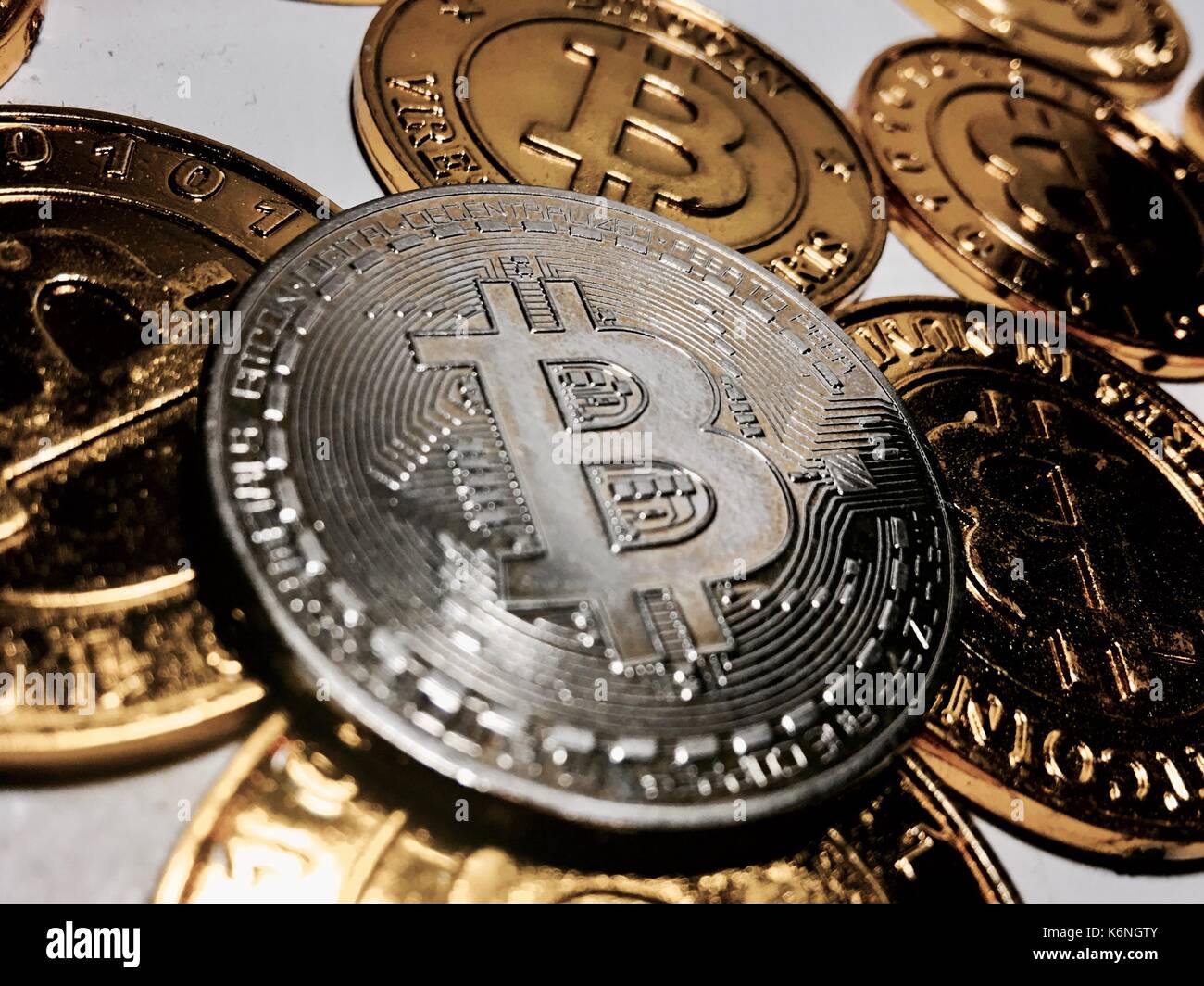 Digital currency physical metal bitcoin coin on the gold bitcoins ...