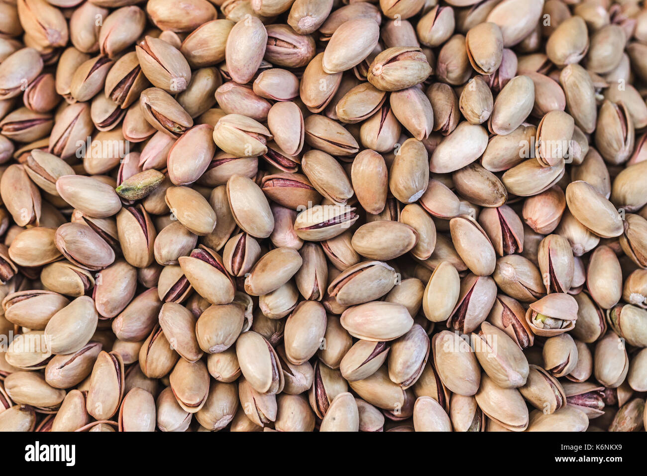 Pistachios background close up texture Stock Photo - Alamy