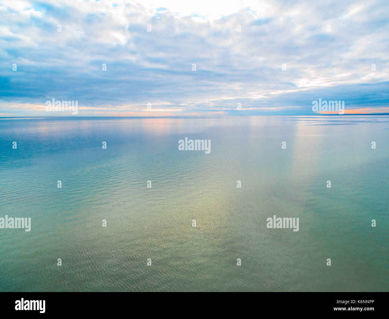 Aerial of the ocean hi-res stock photography and images - Alamy