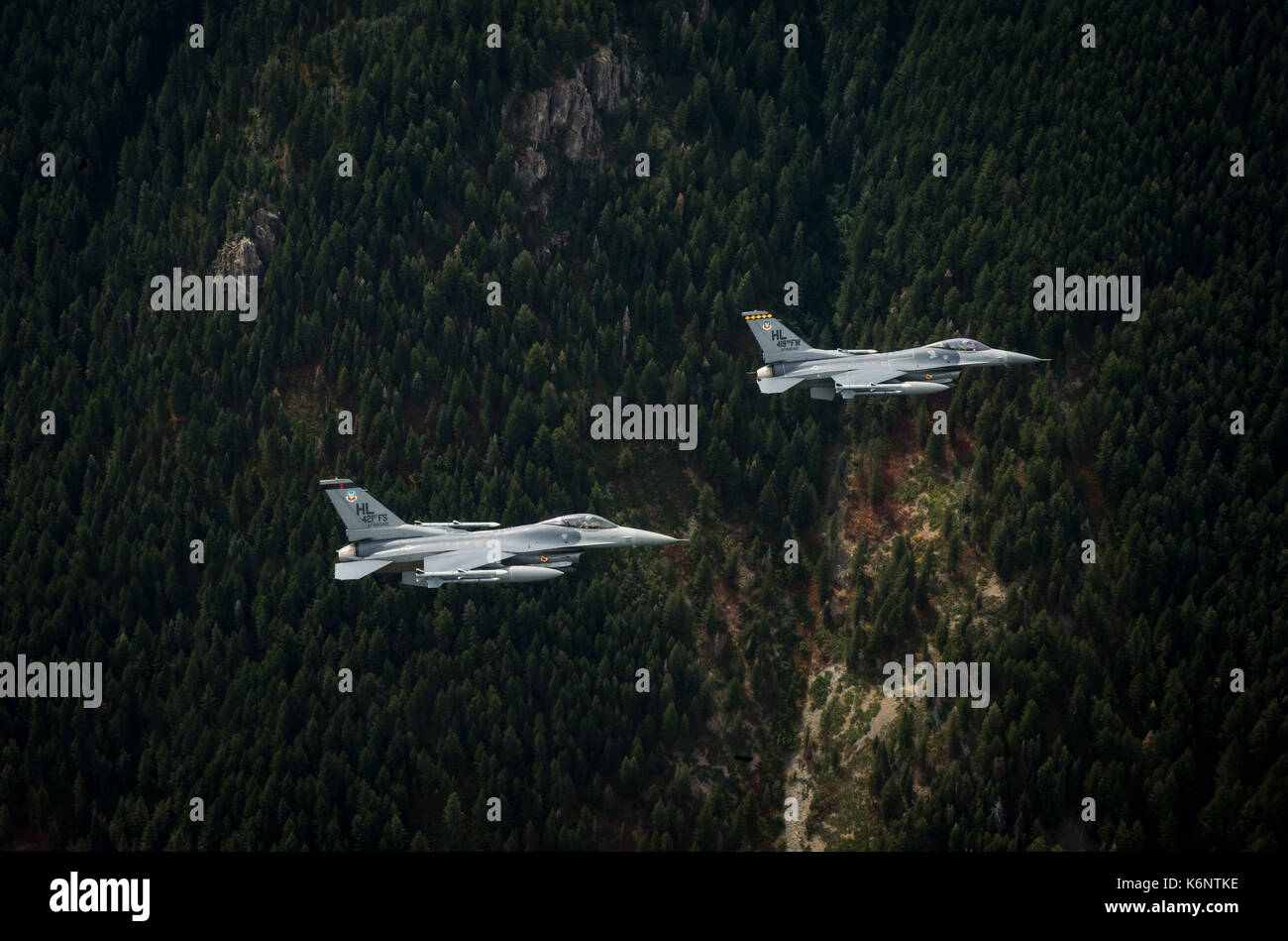 US Air Force F-16 Vipers Training Flight Stock Photo - Alamy