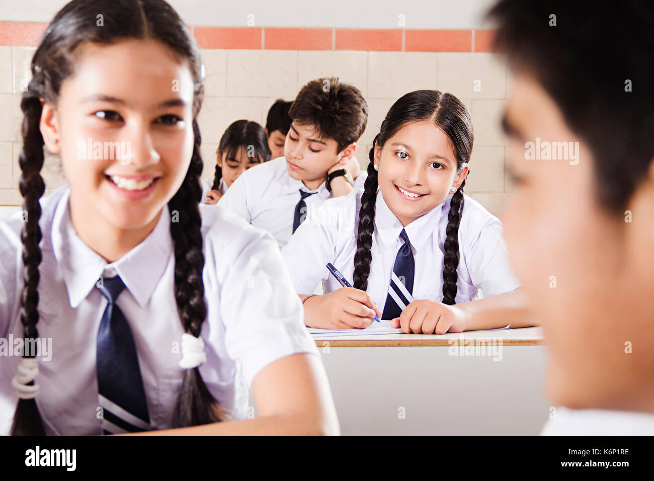 Indian Group High School Children Students Book Studying Education In ...