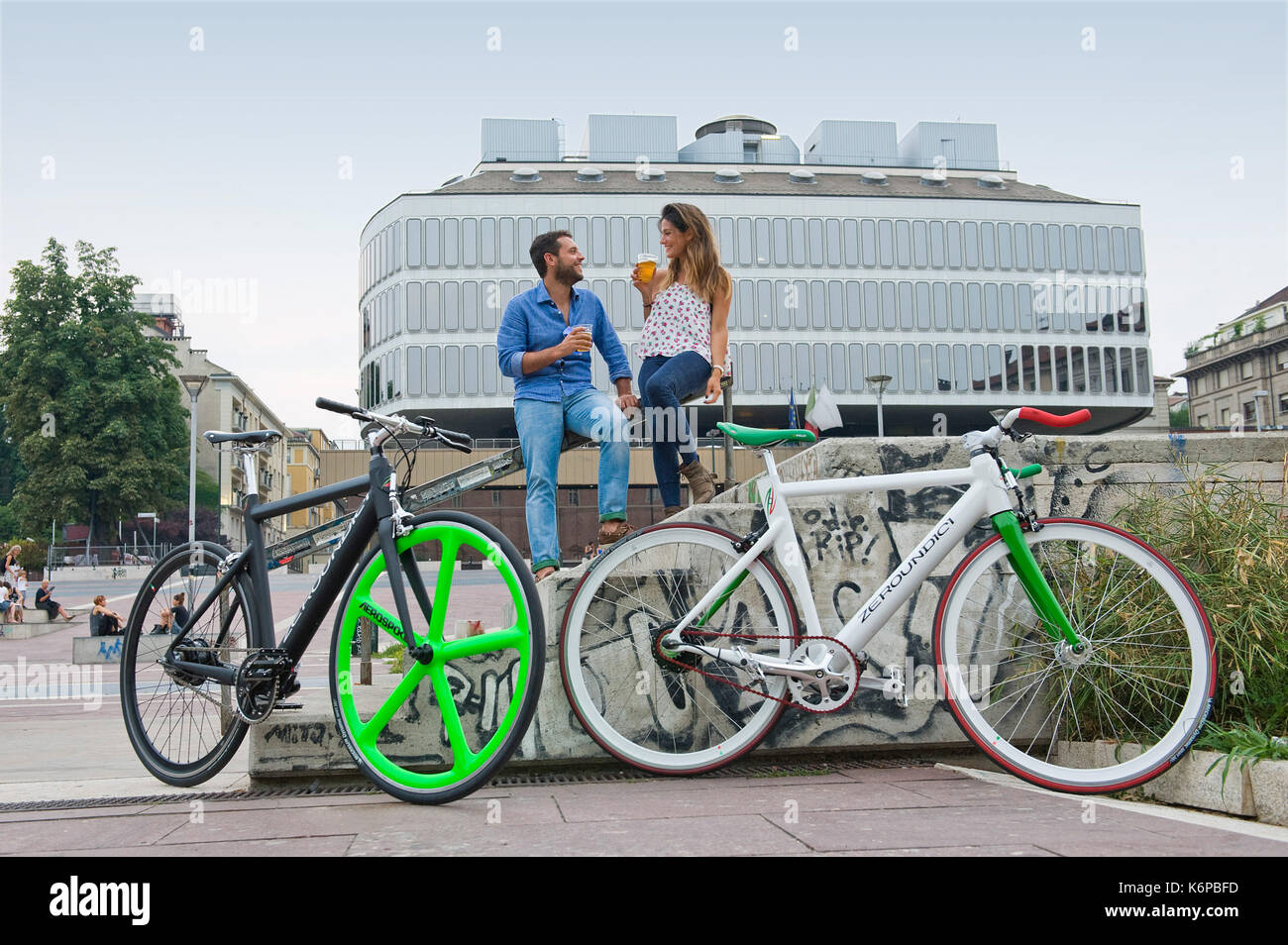 Moving ebike hi-res stock photography and images - Alamy