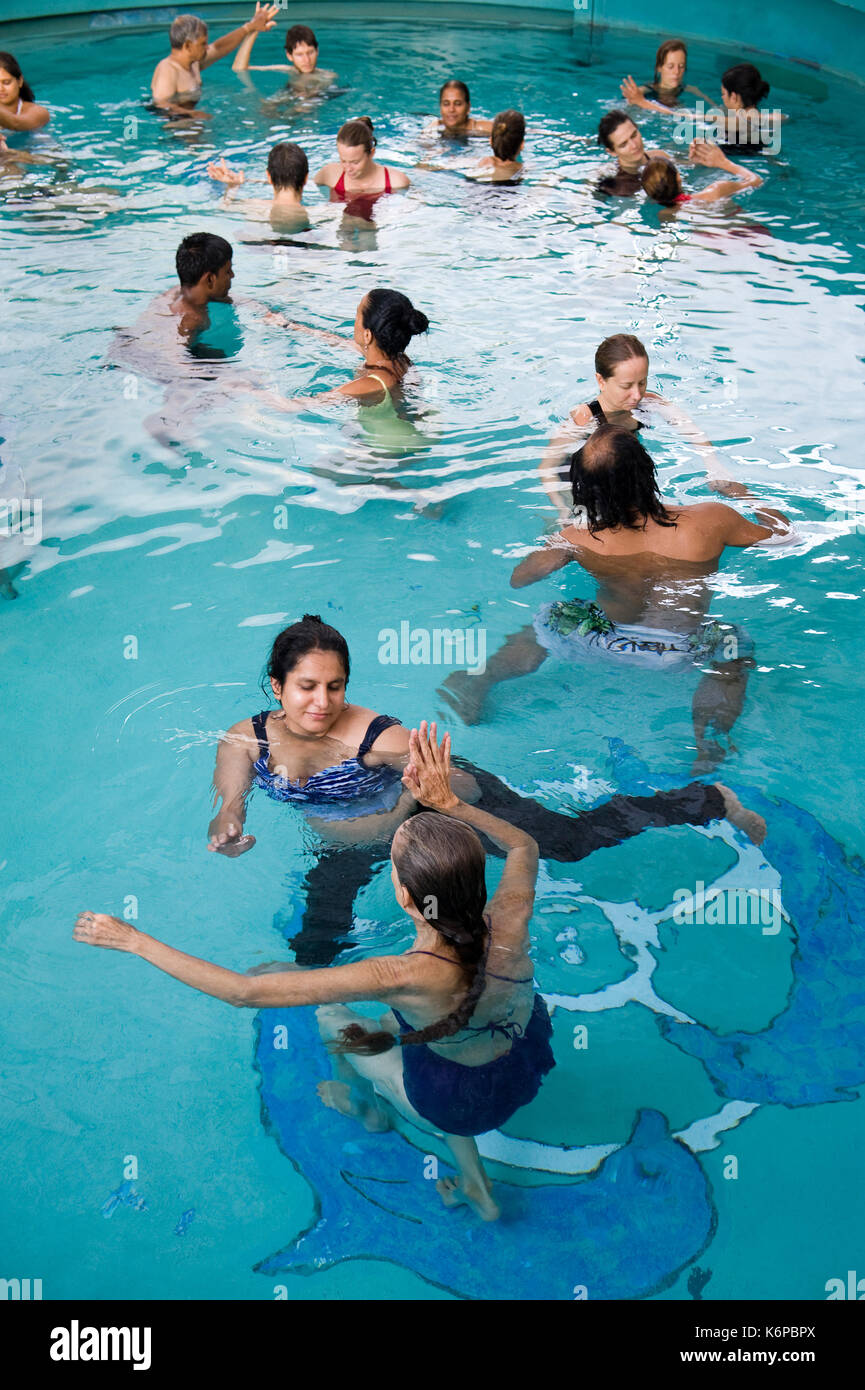 Dancing under water hi-res stock photography and images - Alamy