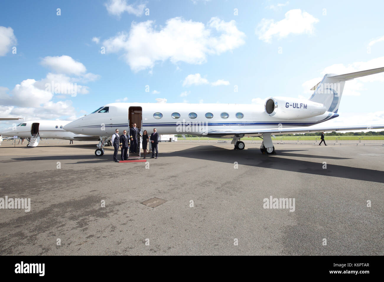 Cockpit steps london hi-res stock photography and images - Alamy