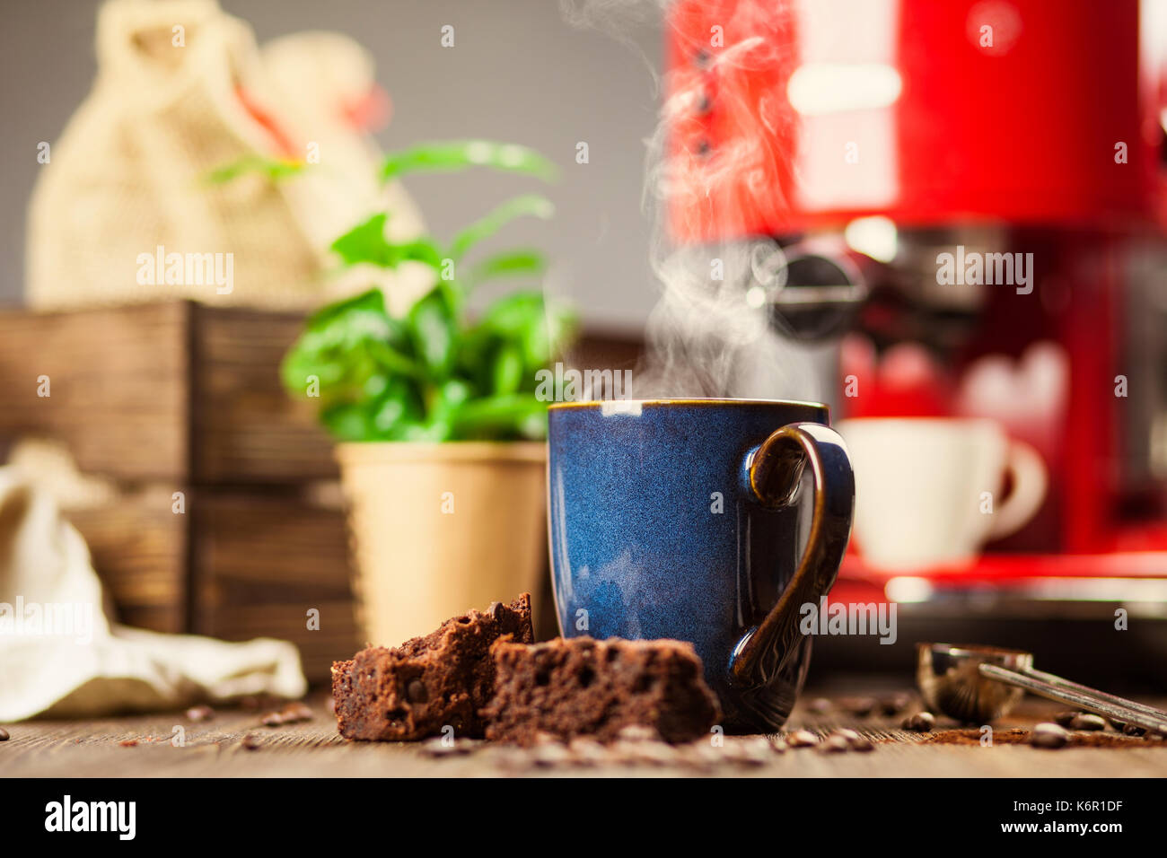 Blue coffee cup steam hi-res stock photography and images - Alamy