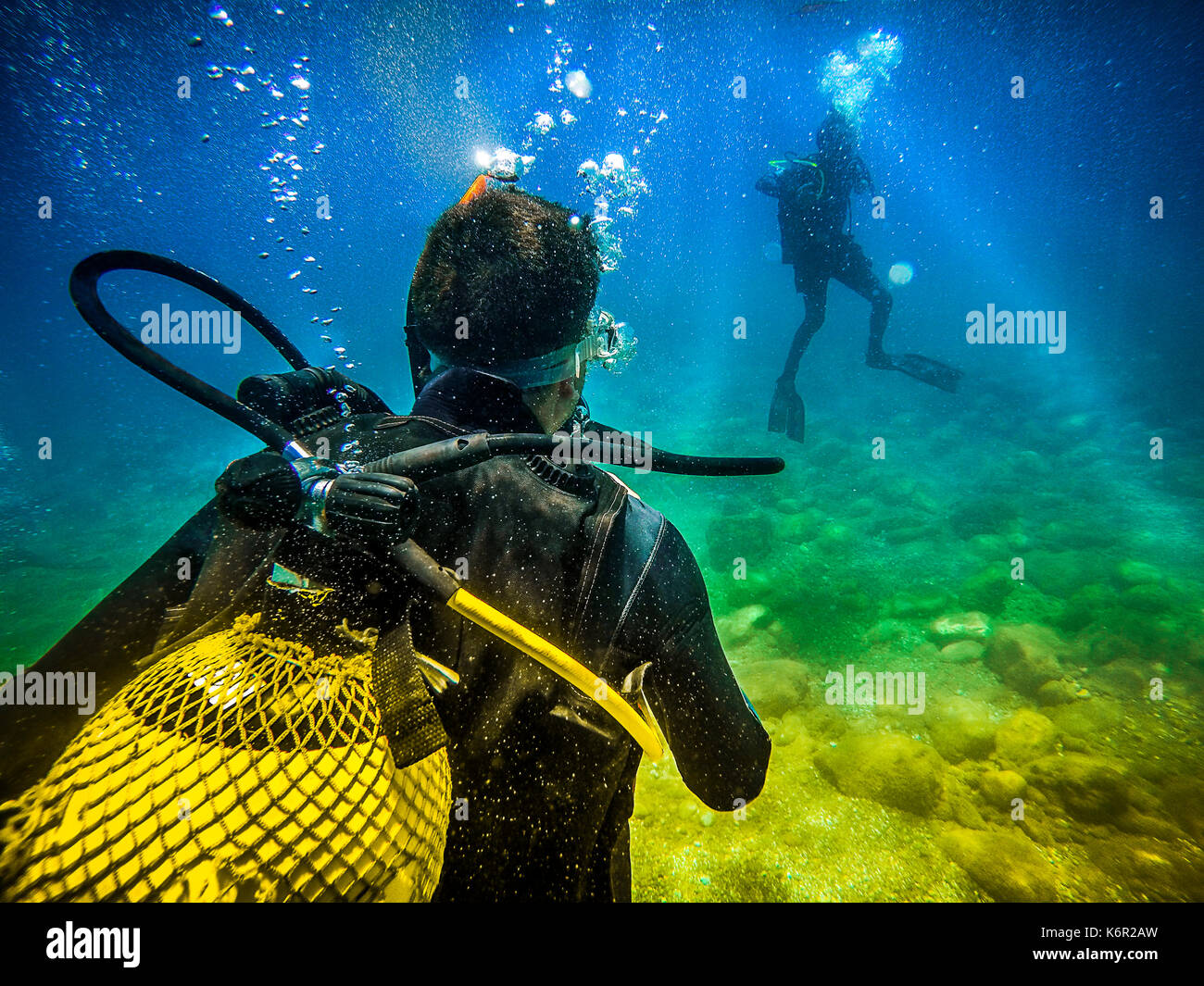 Divers man silhouette diving hi-res stock photography and images - Alamy
