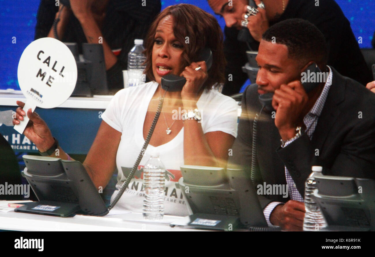 NEW YORK, NY September 12, 2017 Gayle King, Michael Strahan attend Hand ...