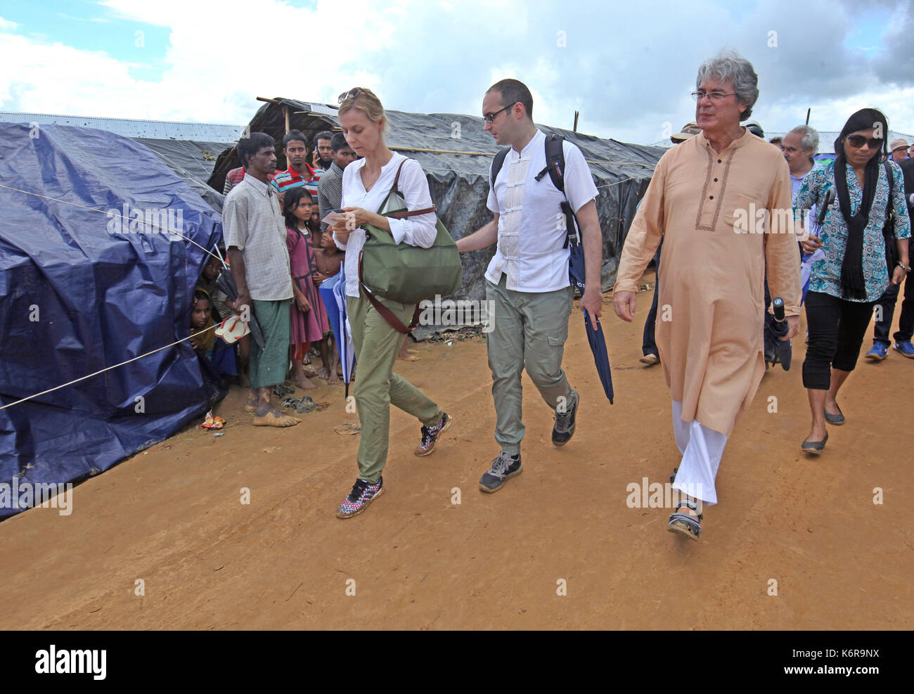 Cox's Bazaar, Bangladesh. 13th Sep, 2017. Several Ambassadors from ...