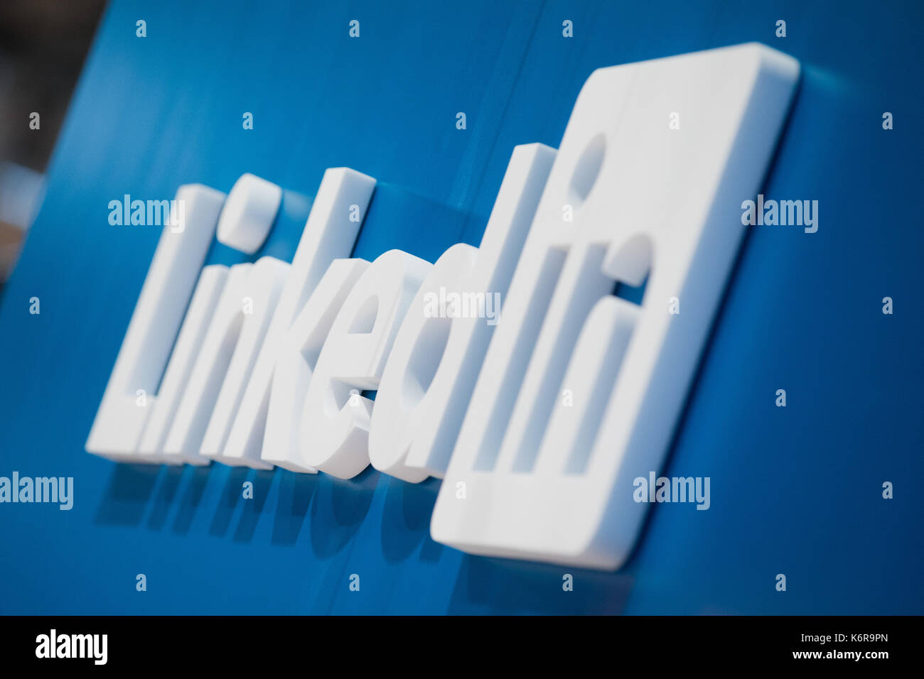 Cologne, Germany. 13th Sep, 2017. The logo of LinkedIn can be seen at ...