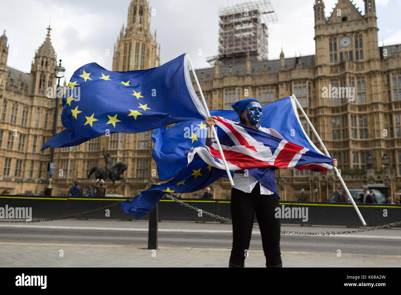 Waving flags hi-res stock photography and images - Alamy