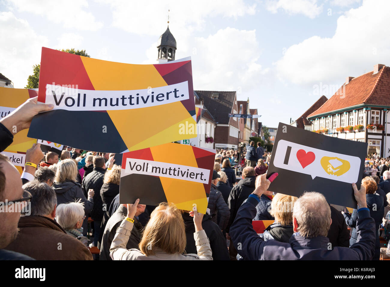 Crowd seen market place hi-res stock photography and images - Alamy