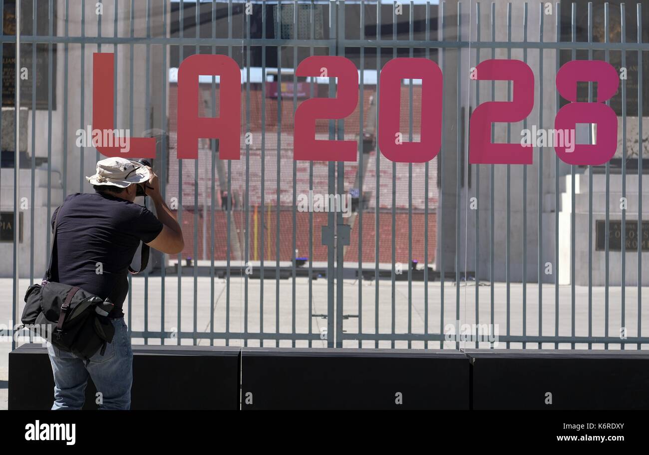 Los Angeles, California, USA. 13th Sep, 2017. A photographer takes ...
