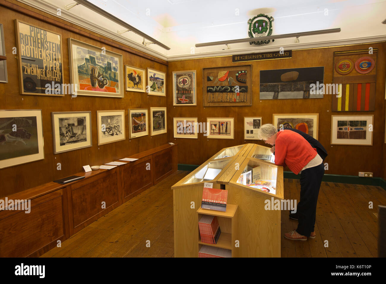 UK, England, Essex, Saffron Walden, Castle Street, visitors inside Fry ...