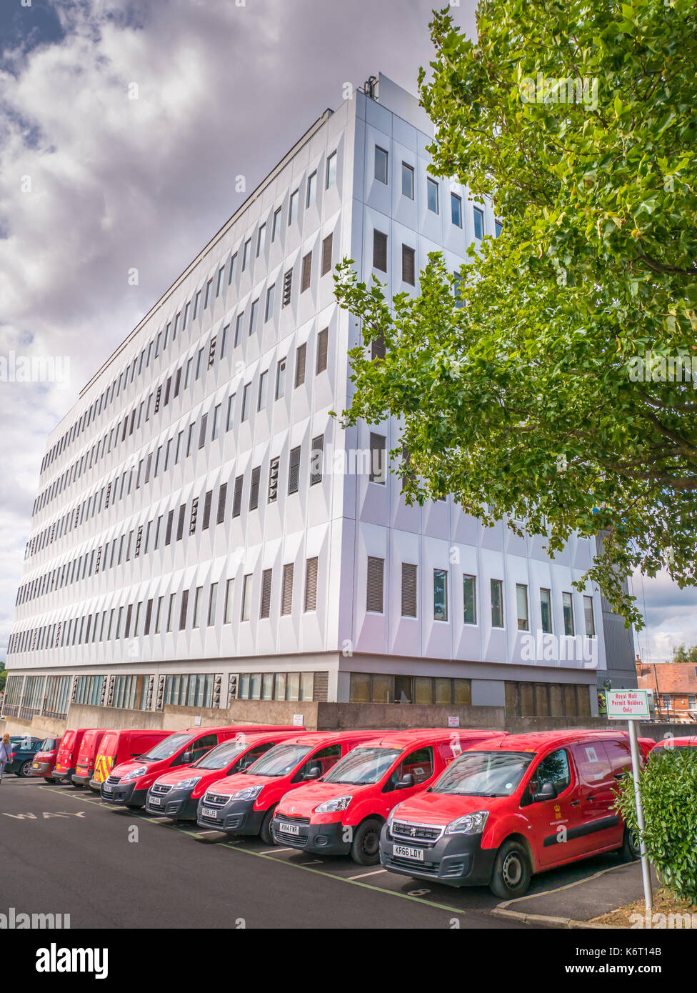 Post office concrete building, town centre, Kettering, England ...
