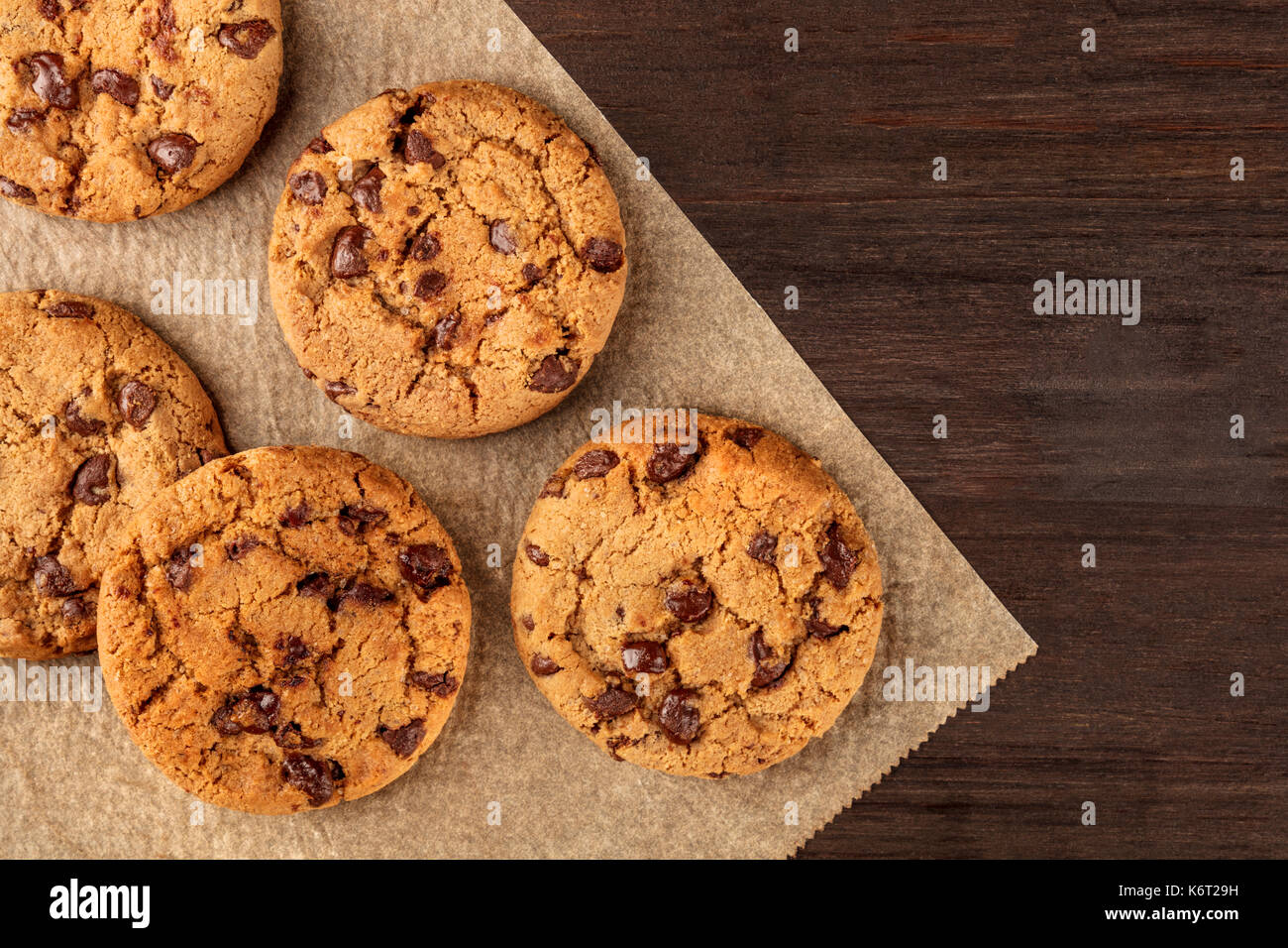 Parchment paper baking paper texture hi-res stock photography and ...