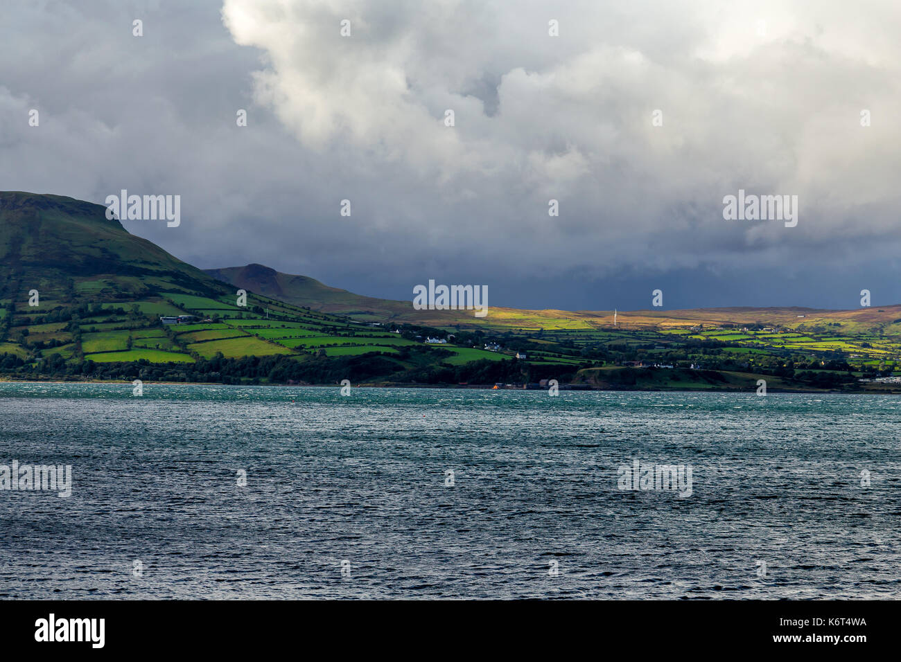 Rural irish cottage sea landscape hi-res stock photography and images ...