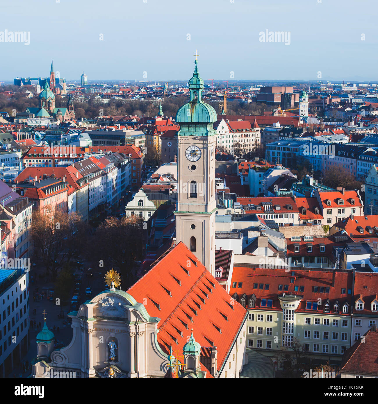 Beautiful super wide-angle sunny aerial view of Munich, Bayern, Germany ...