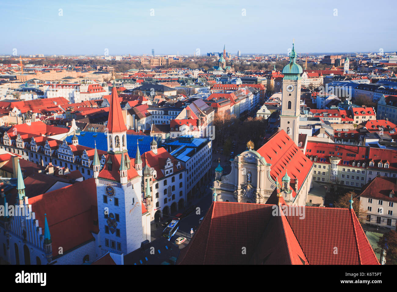 Beautiful super wide-angle sunny aerial view of Munich, Bayern, Germany ...