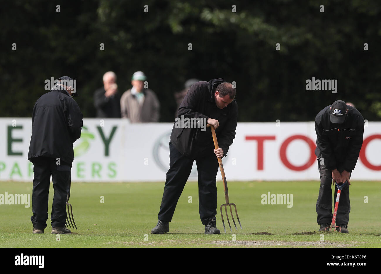 Ground inspection hi-res stock photography and images - Alamy