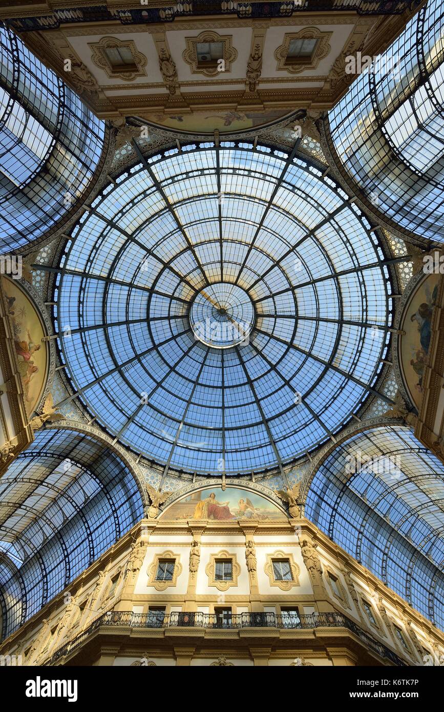 Italy, Lombardy, Milan, Vittorio Emmanuel II Gallery, shopping arcade ...